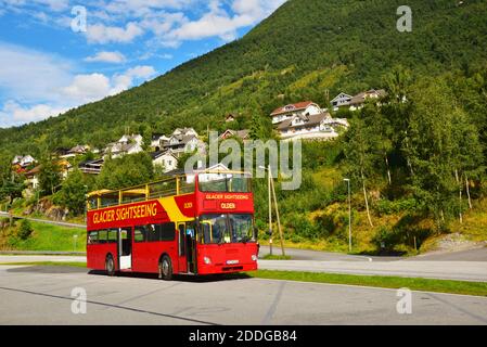 Olden Glacier Sightseeing open top bus CF 65246, a MAN SD200 with ...