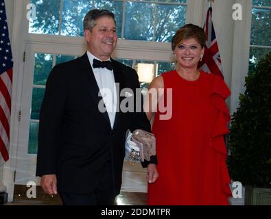 Maria Bartiromo and Jonathan Steinberg arrive for the State Dinner ...
