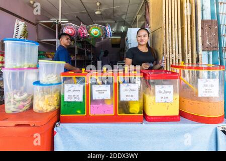 Different kinds of local sweet drinks at the Filipino market in Kota ...