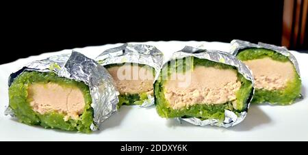 Doodhi ki Barfi Indian sweet dish.bottle gourd barfi, ghiya barfi, loki ...