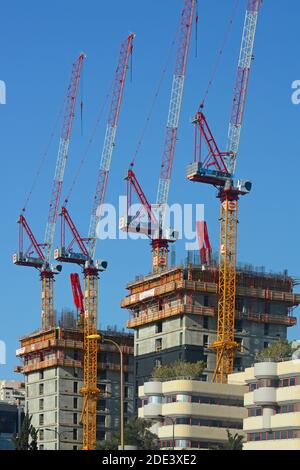 construction - New building in Tel Aviv, Israel Stock Photo - Alamy