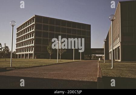 CUMMINS ENGINE COMPANY TECHNICAL CENTER, BUILT IN 1967 Stock Photo - Alamy