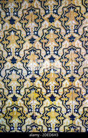 Traditional tile mosaic seamless border pattern print. Fabric effect ...