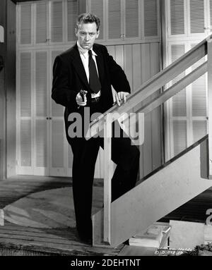 THE DARK PAST, William Holden, 1948 Stock Photo - Alamy