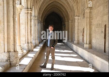 Le directeur des Rencontres Photographiques d’Arles Sam Stourdzé pose ...