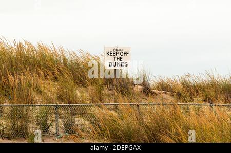 Please keep off, new grass growing sign Stock Photo - Alamy