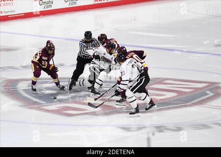 December 1, 2020 Minnesota-Duluth Bulldogs goaltender Ryan Fanti (39 ...