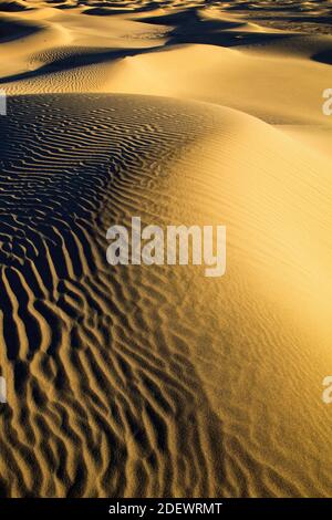 Mesquite Flat Sand Dunes, Death Valley, California, USA Stock Photo - Alamy