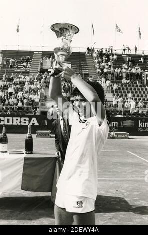 American tennis player Jimmy Arias, Italian Open 1983 Stock Photo - Alamy