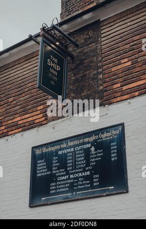 The Ship Inn, Rye, Sussex, England Stock Photo - Alamy