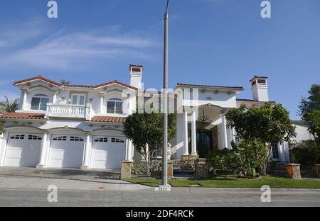 THE CARPENTERS US pop duo with Karen Carpenter about 1981. Photo ...