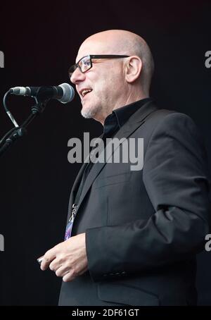 Mark Feltham of Nine Below Zero playing Harmonica Stock Photo - Alamy