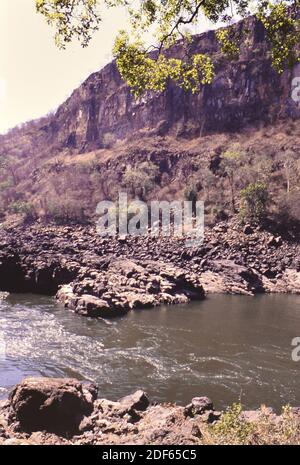 1990s Zimbabwe - The Zambezi River separates Zimbabwe and Zambia and ...