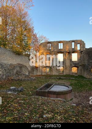 Castle ruins Landskron, Oppenheim Stock Photo - Alamy