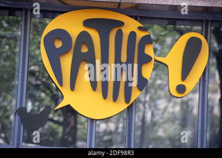Logo pathe Logo pathe sigle pathe Stock Photo - Alamy