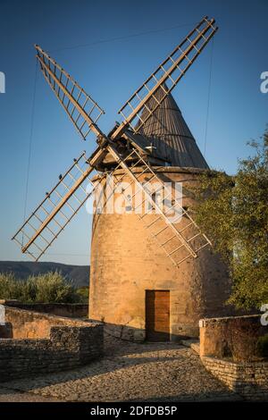 windmill the village Goult, Provence, France, Europe Stock Photo - Alamy