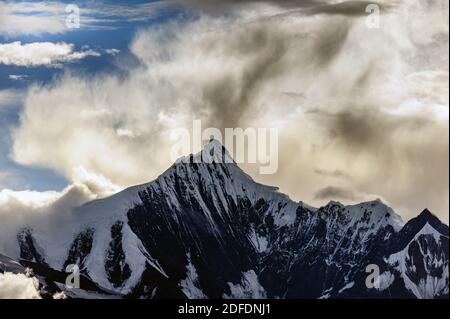 Snow Capped Peak of Kawagarbo or Kawa Karpo (also transcribed as ...