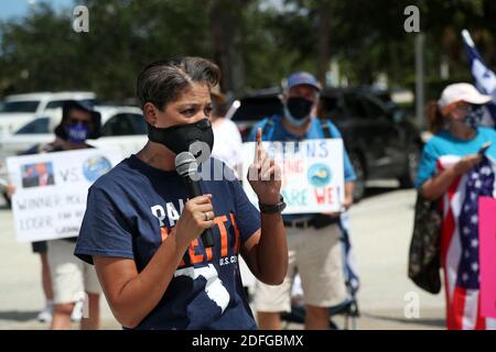 President Donald Trump speaks at the Jupiter Inlet Lighthouse and ...