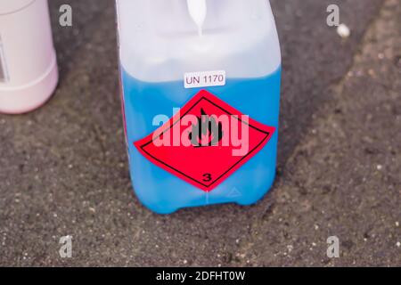 antifreeze - flammable warning label Stock Photo - Alamy