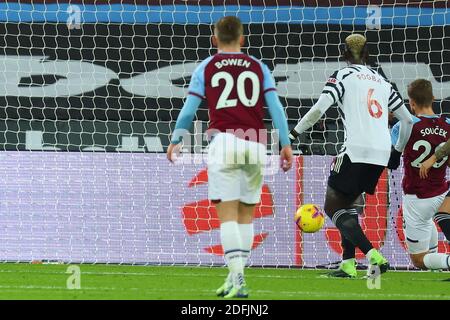 Thomas Soucek of West Ham United gets a shots at goal during the UEFA ...