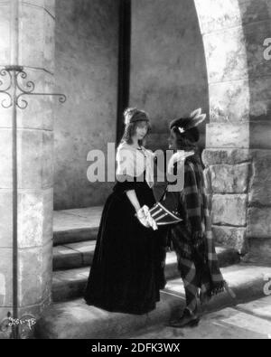 CREIGHTON HALE and LILLIAN GISH in ANNIE LAURIE 1927 director JOHN S ...