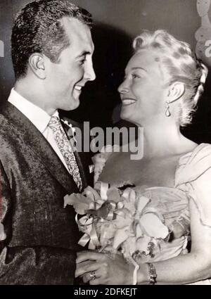 INA RAY HUTTON (1916-1984) stage name of Odessa Cowan, American jazz ...