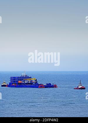 ASV Pioneer oil pipeline barge accomodation vessel Stock Photo - Alamy