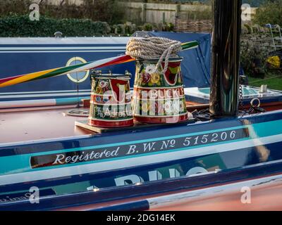 Buckby watering can decorated with traditional British 'Rose and ...