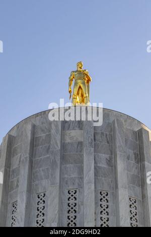 Salem Oregon USA, State Capitol Building, Entrance | usage worldwide ...