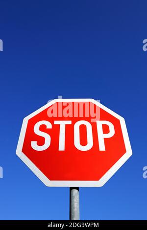 Stop, Stopp, Stopschild, Verkehrszeichen, Schild, Stoppschild ...