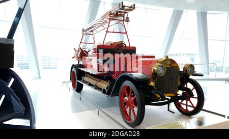 Mercedes-Benz Fire Fighting Truck 1912 Stock Photo - Alamy