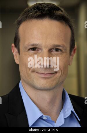 Loic Riviere, Monsieur Meteo de BFMTV pose dans les locaux de BFM/RMC a ...