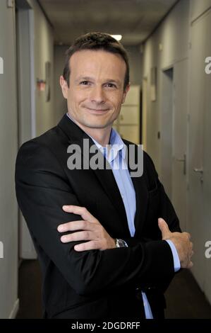 Loic Riviere, Monsieur Meteo de BFMTV pose dans les locaux de BFM/RMC a ...
