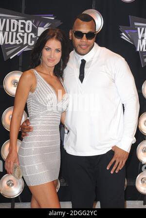 Flo Rida arrives at the MTV Video Music Awards at Madison Square Garden ...
