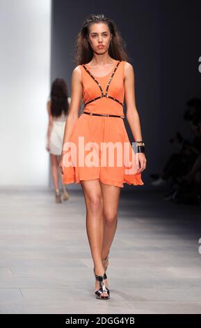 Amber Le Bon models at the Felder Felder Spring Summer 2012 Catwalk ...