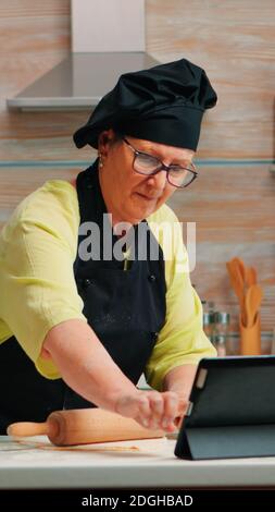Listening to chef advice Stock Photo - Alamy