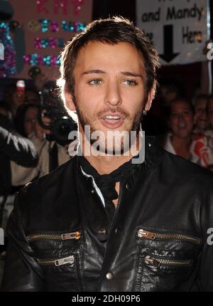 Stuart Pilkington arrives as the latest newcomer to the Big Brother 9 ...