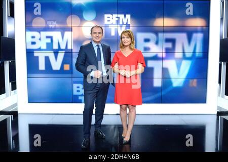 Christophe Delay et Adeline Francois, les presentateurs de la Premiere ...