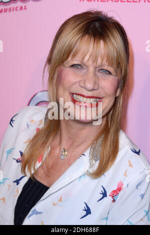 Annie Stone (Annie Gautrat) assiste a la Premiere de Gala de Grease Le ...