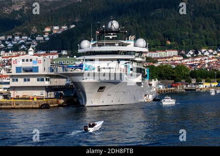 Marine exploration, oceanographic vessel Oceanexplorer I (ex Alucia 2 ...