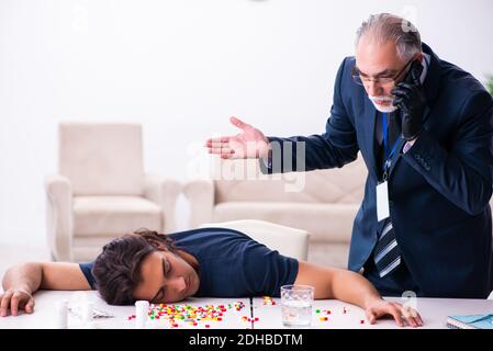 Old male forensic expert at the crime scene Stock Photo - Alamy