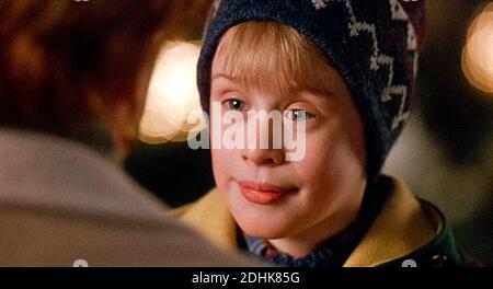Catherine O'Hara & Macaulay Culkin Film: Home Alone 2: Lost In New York ...