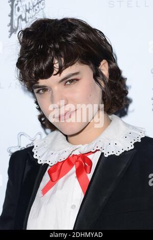 SoKo attends Stella McCartney Autumn 2016 Presentation on January 12 ...