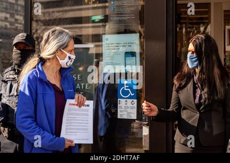 Environmental activist from Washington, DC-area rally on the Ellipse ...