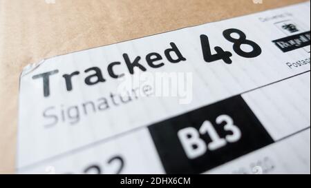 Tracked 48 Royal Mail postage label Stock Photo - Alamy