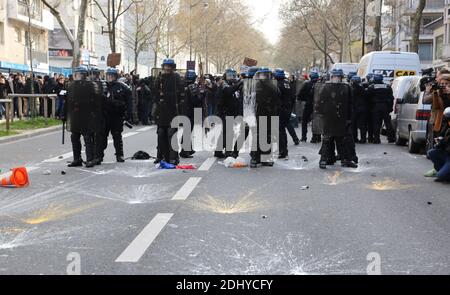 Students demonstrate against the labour reform called El Khomri law in ...