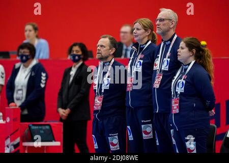 KOLDING, DENMARK - DECEMBER 12: Coach Thorir Hergeirsson of Norway ...