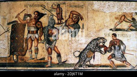 Gladiators fighting lions, Ancient Rome Stock Photo - Alamy