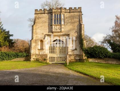 Spye Arch, Tudor gatehouse to Spye Park, Bromham, Wiltshire, England ...