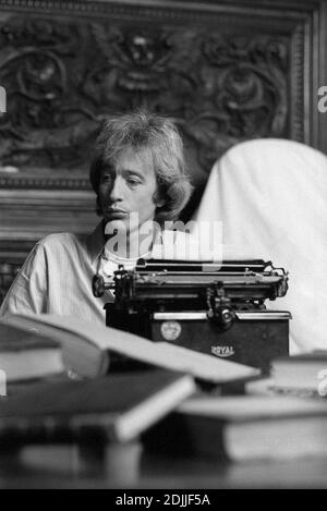 Robin Gibb making the video for his single release 'Juliet' 03/1983 ...